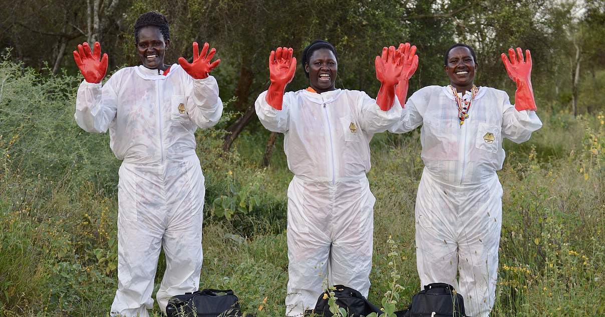 Die „Bienenköniginnen“ von Nasaru Olosho | WWF